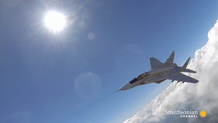 The intense dogfight between a U.S. pilot and an Iraqi MiG | Air ...